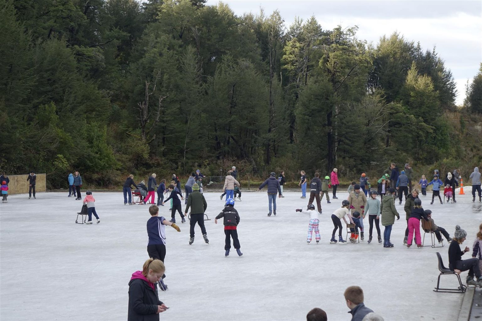 Staveley ice skating action | ashburtoncourier.co.nz