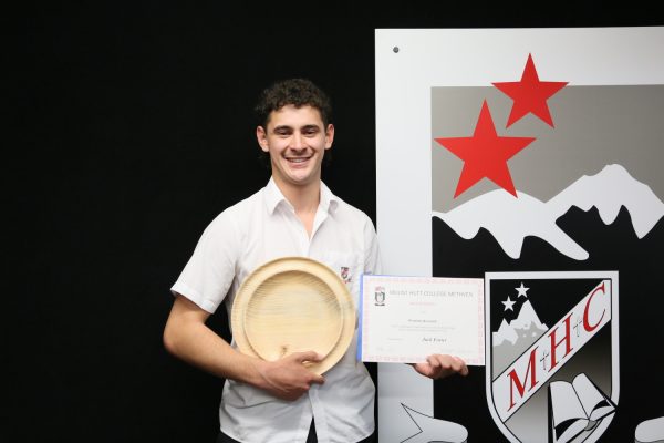 Joshua awarded Dux, Jack Proxime Accessit | ashburtoncourier.co.nz
